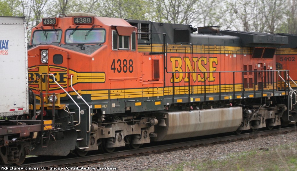 BNSF 4388